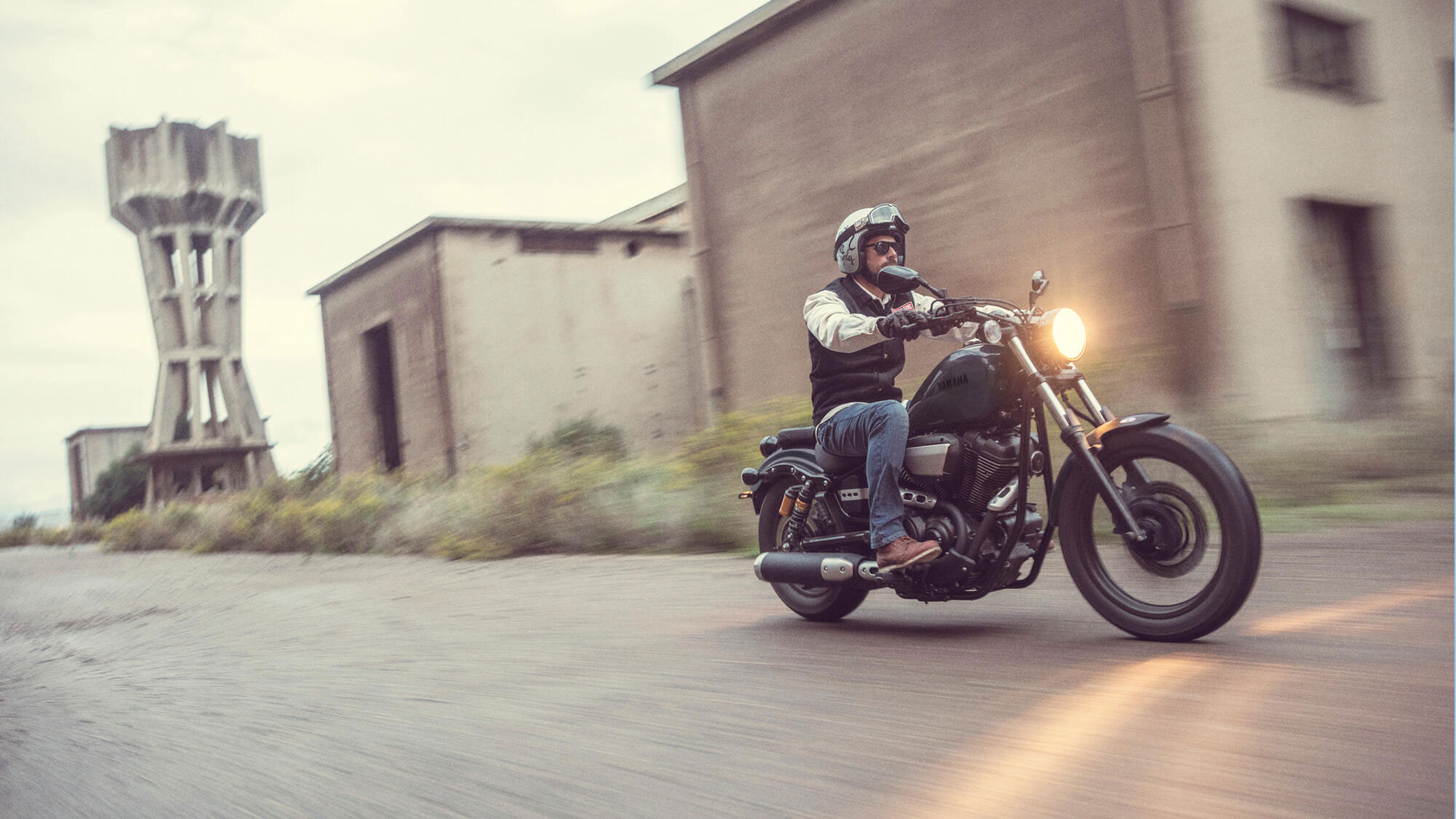 Yamaha XV950R